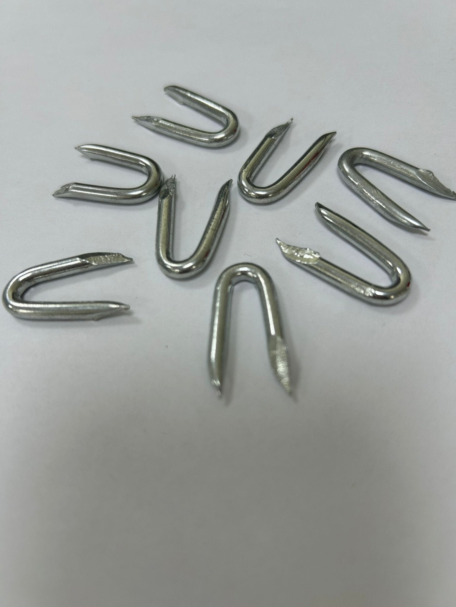 30 lbs Galvanized Fence Staples – Heavy-Duty U-Nails for Farm, Garden ...